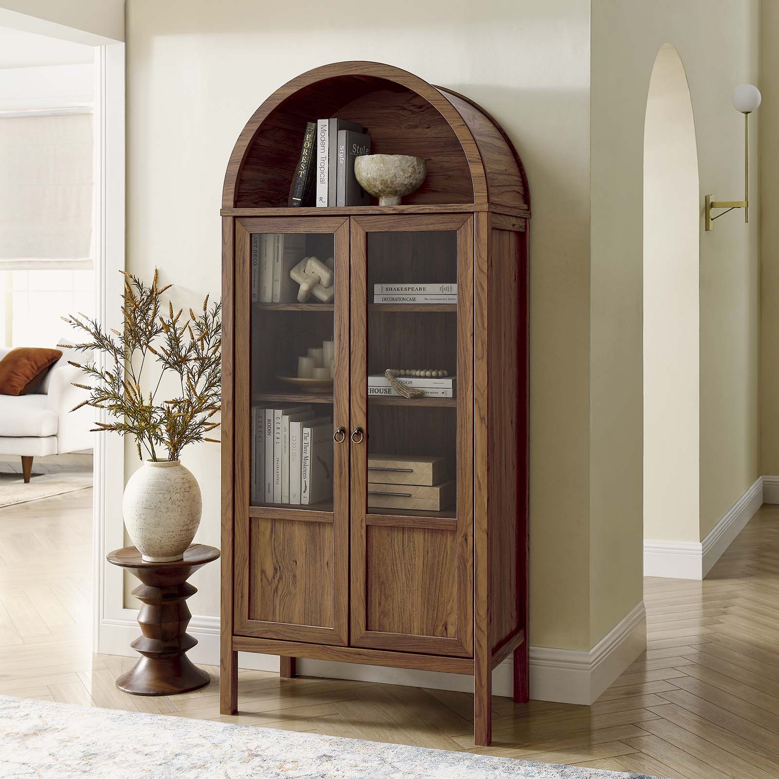 Display cabinet with cupboard store
